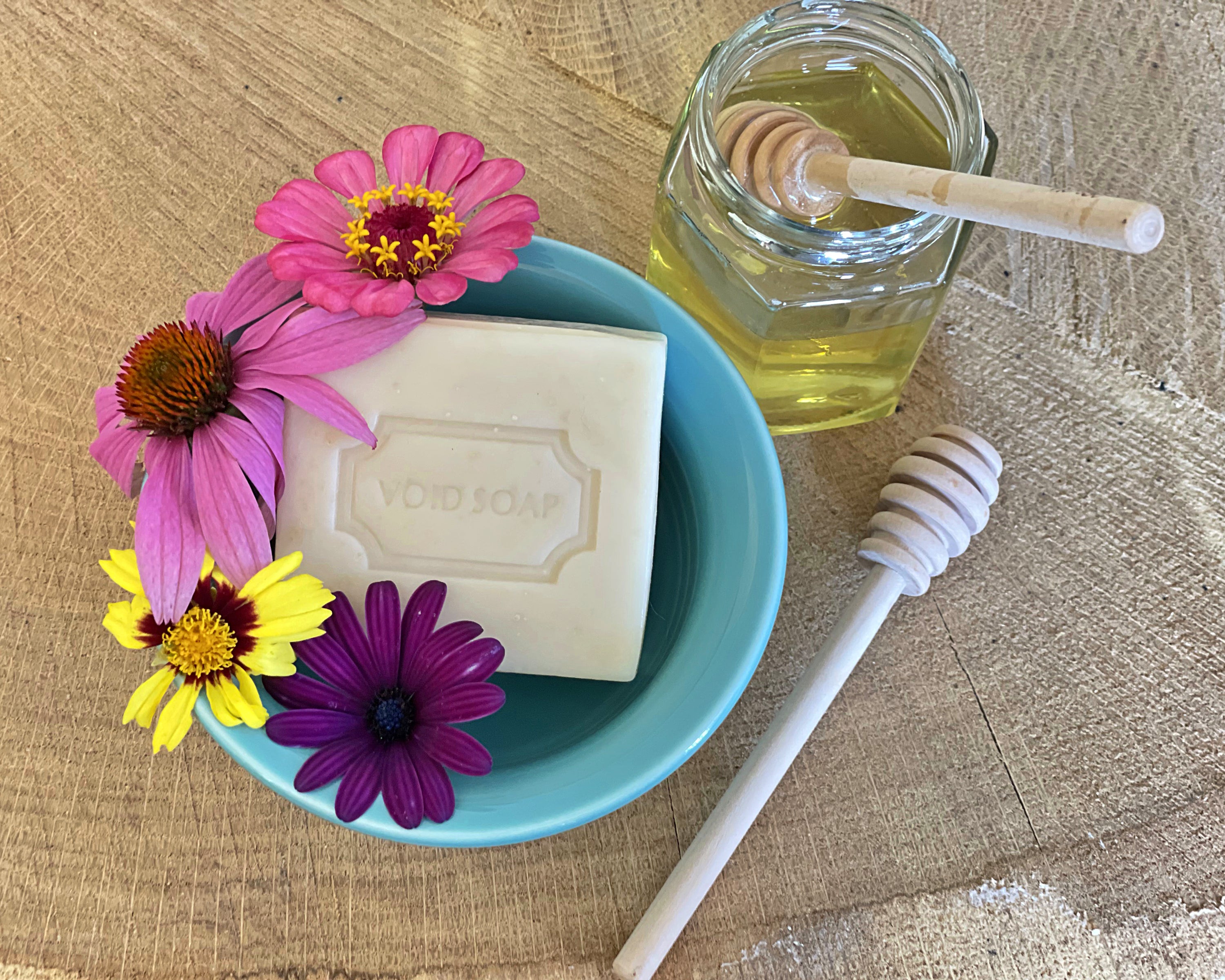 Super Fat Bumble Bee – VOID Soap